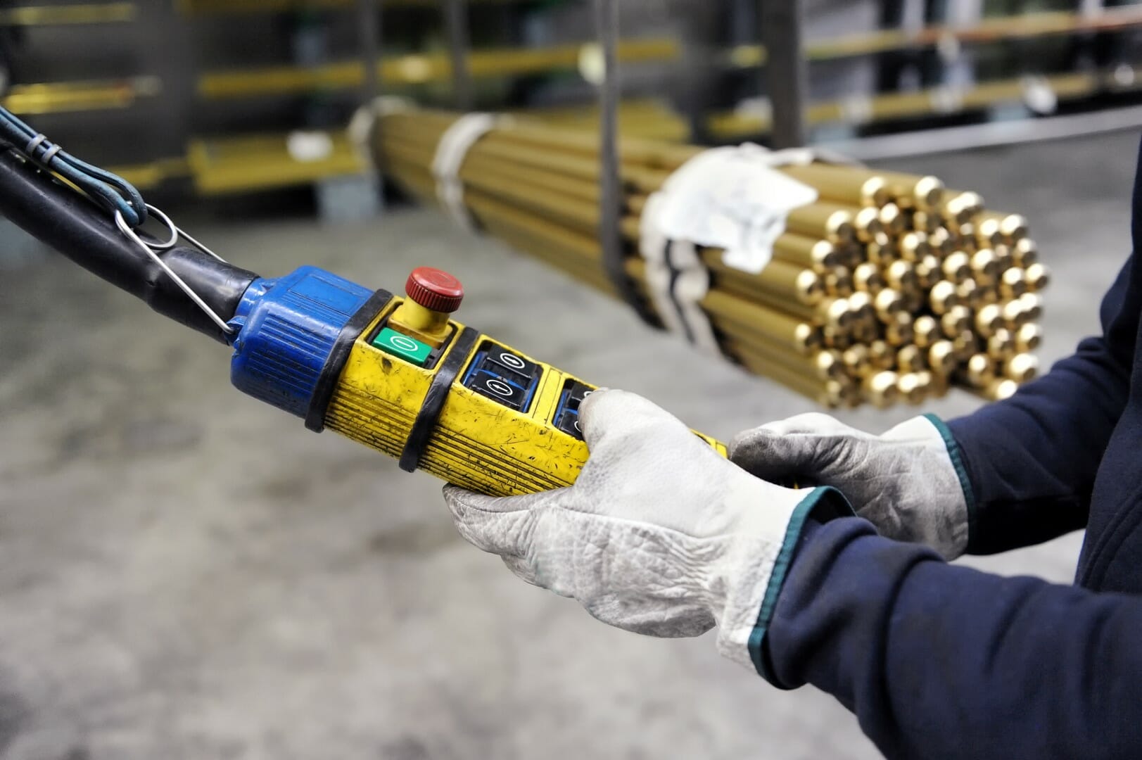 Safe load handling / lifting training - DELTA